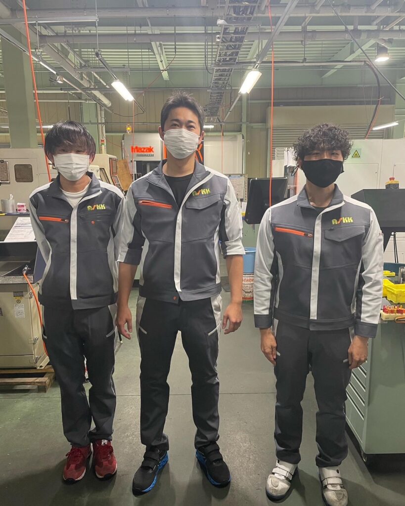 新制服完成いたしました！！｜株式会社アスク